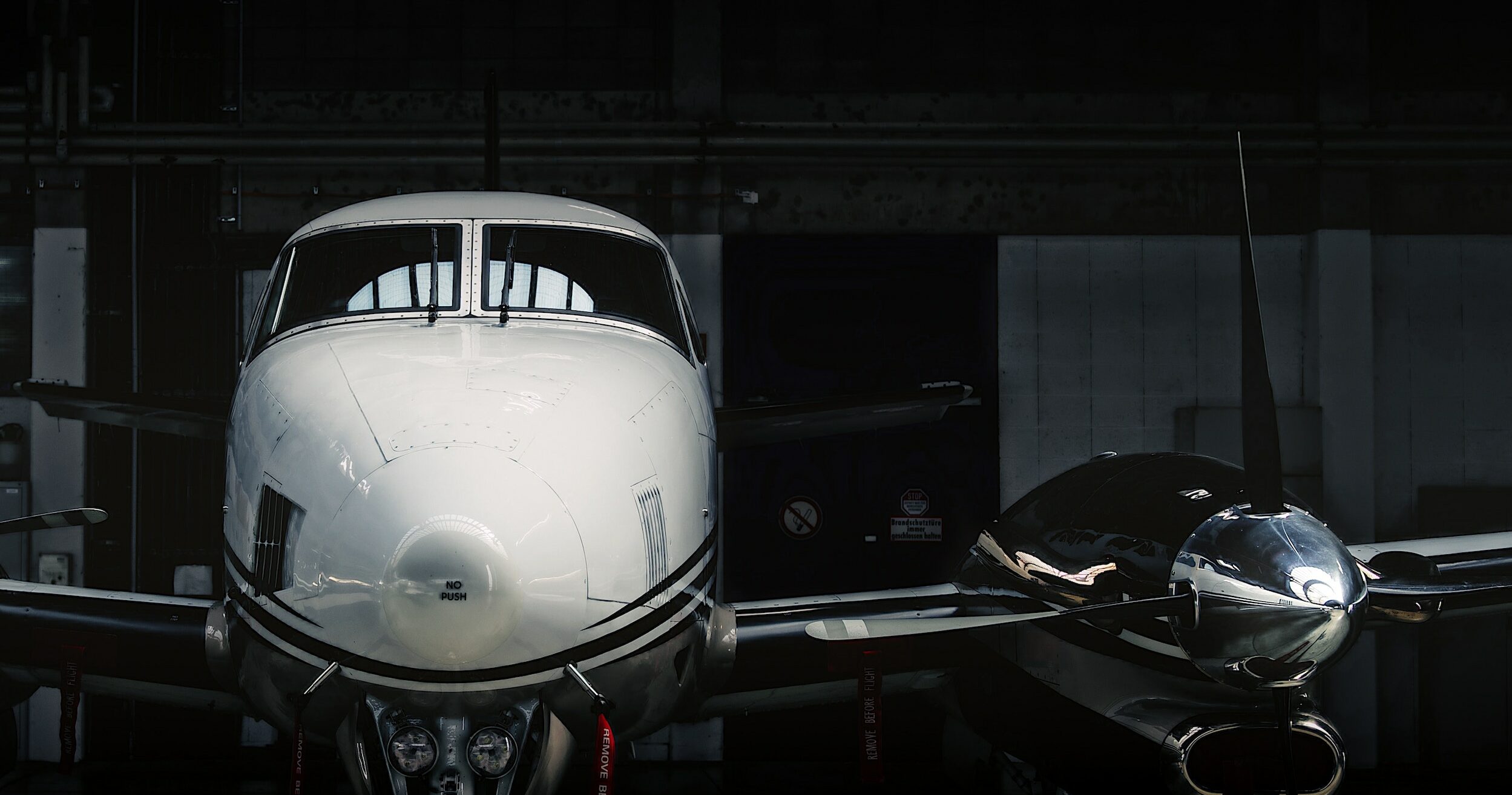 Is Two Safer Than One? Multi-Engine Flying - Flight Apprentice